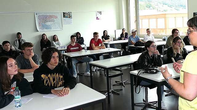 Logistik - BZR Berufs- und Weiterbildungszentrum Rorschach-Rheintal